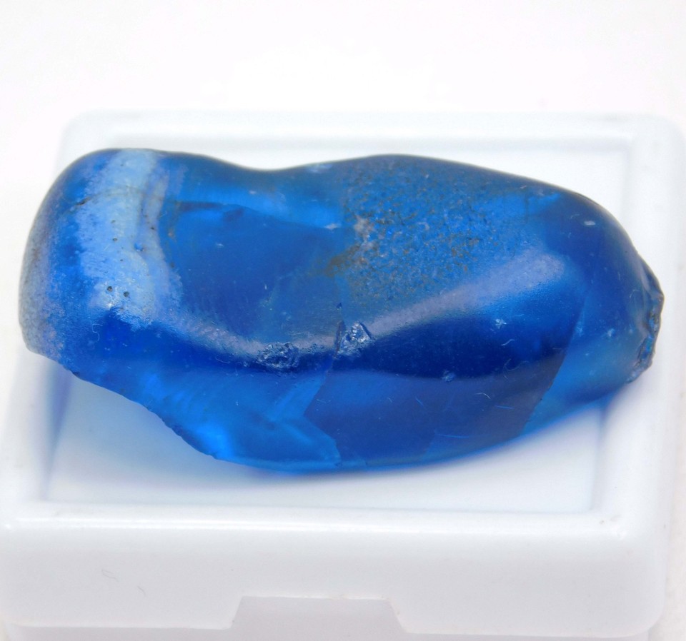 125.70 Ct Natural Rough Indicolite Tourmaline Deep Blue | From ...