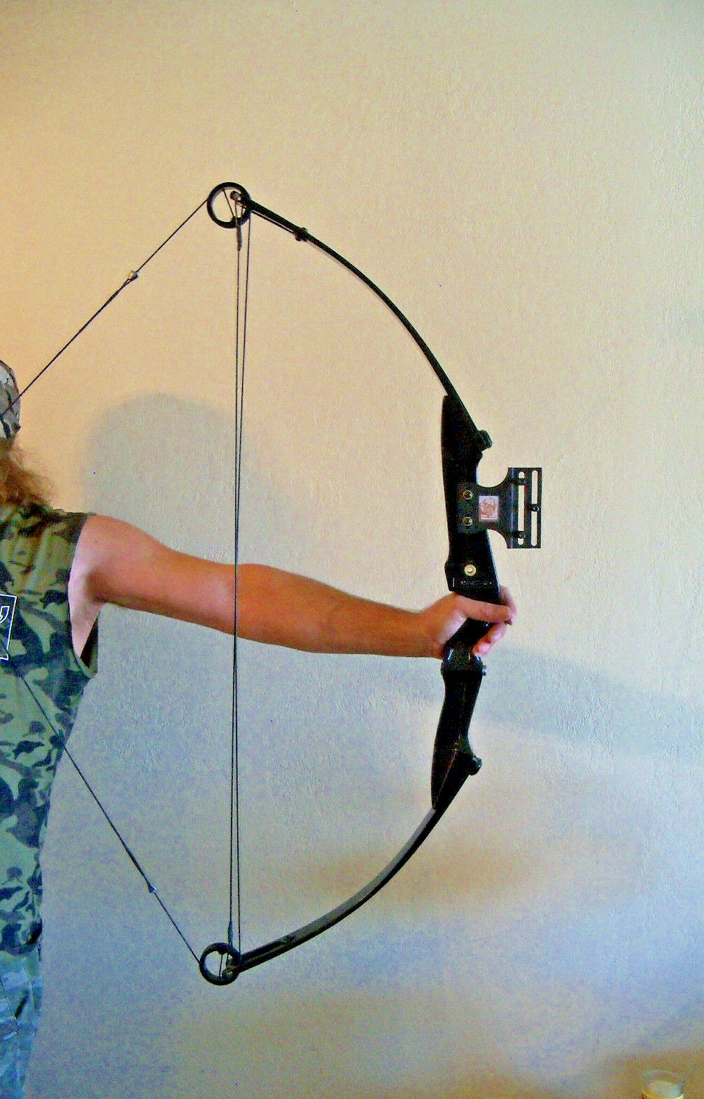 Rambo 2 wide wheel compound bow, Hoyt | eBay