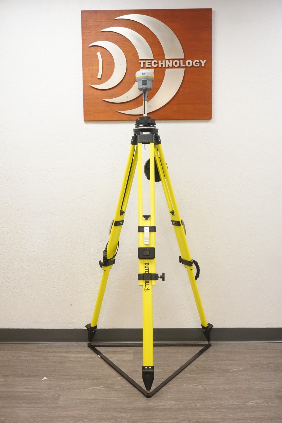 Trimble R10 KIT GPS Base Rover TSC7 w/ up to 10-mile Range 1-year ...