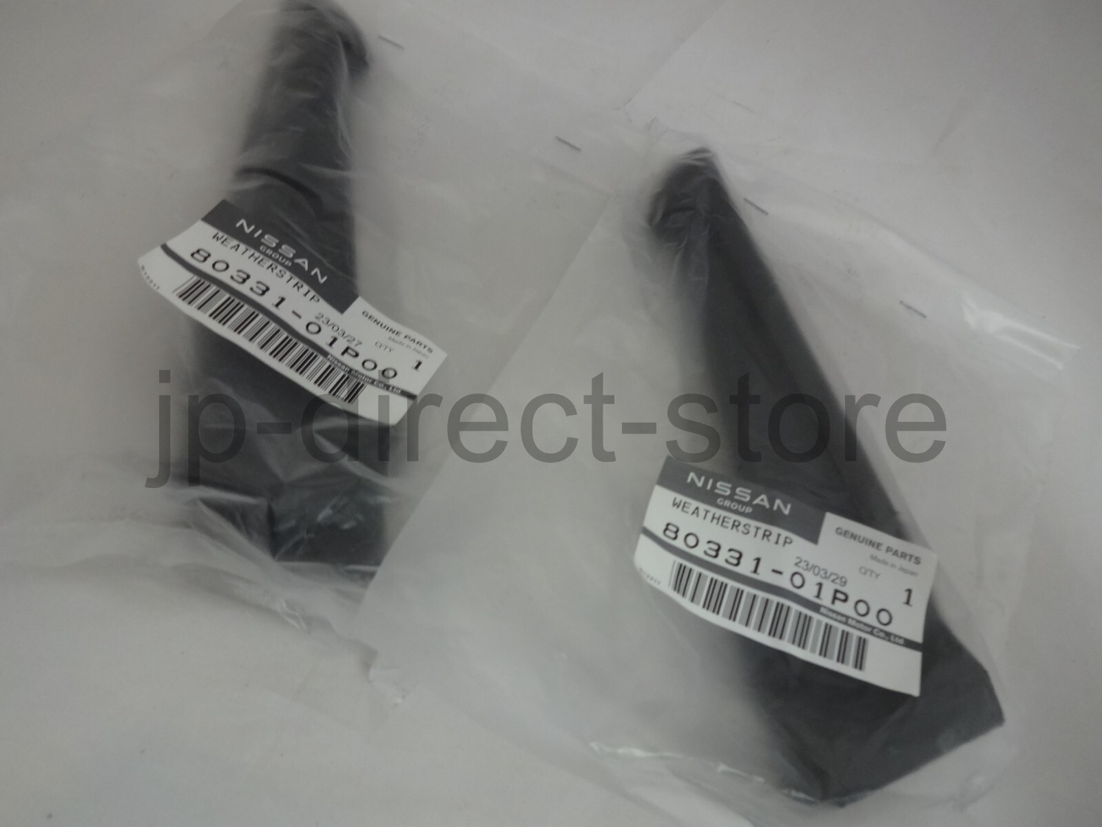 Genuine Nissan Z31 FAIRLADY Z Rubber, Corner LH+RH Set 80331-01P00 x2 ...