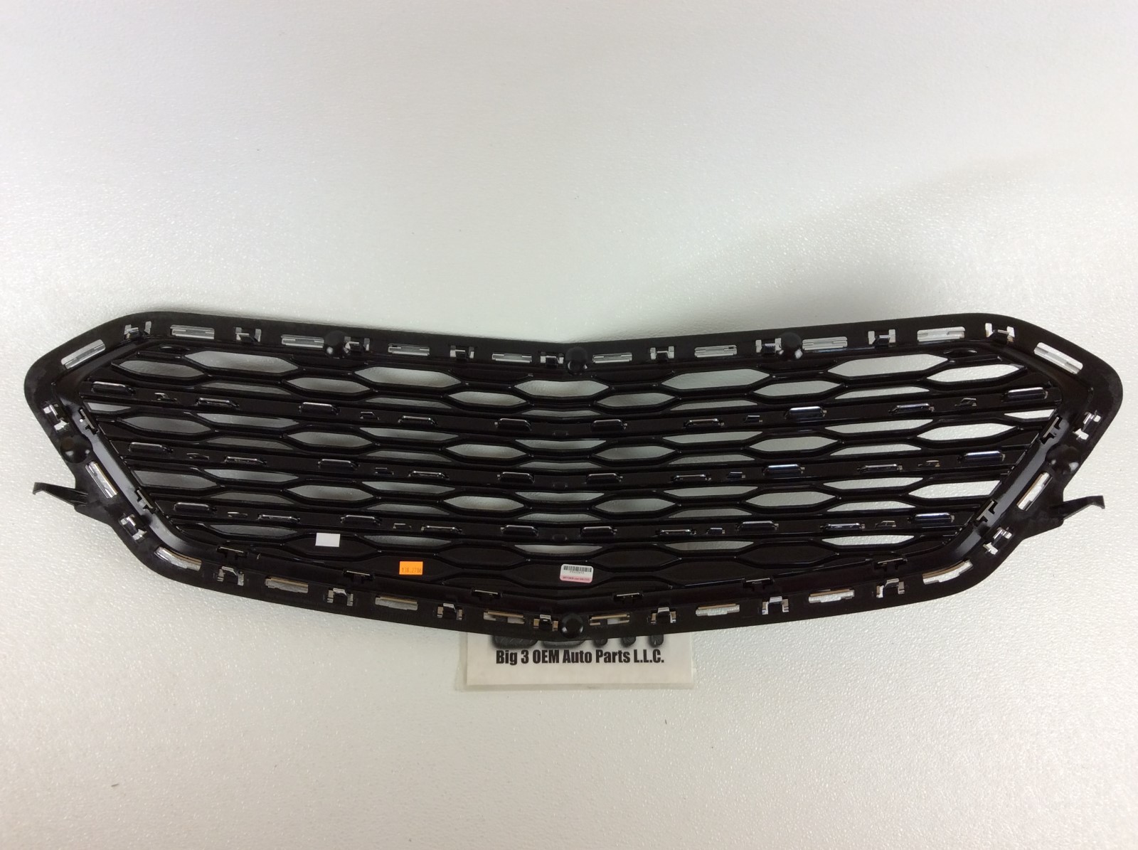 2016-2017 Chevrolet Equinox LT Front Lower Radiator Grille new OEM ...