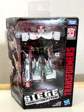 Transformers War for Cybertron Siege Series Prowl