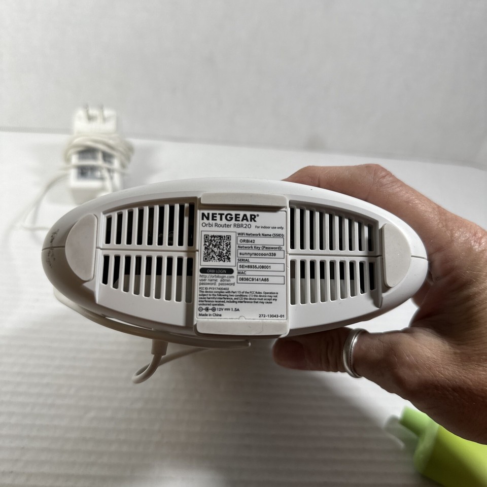 NETGEAR Orbi RBR20 AC2200 Tri-Band Mesh Mini Wi-Fi Router + Power ...