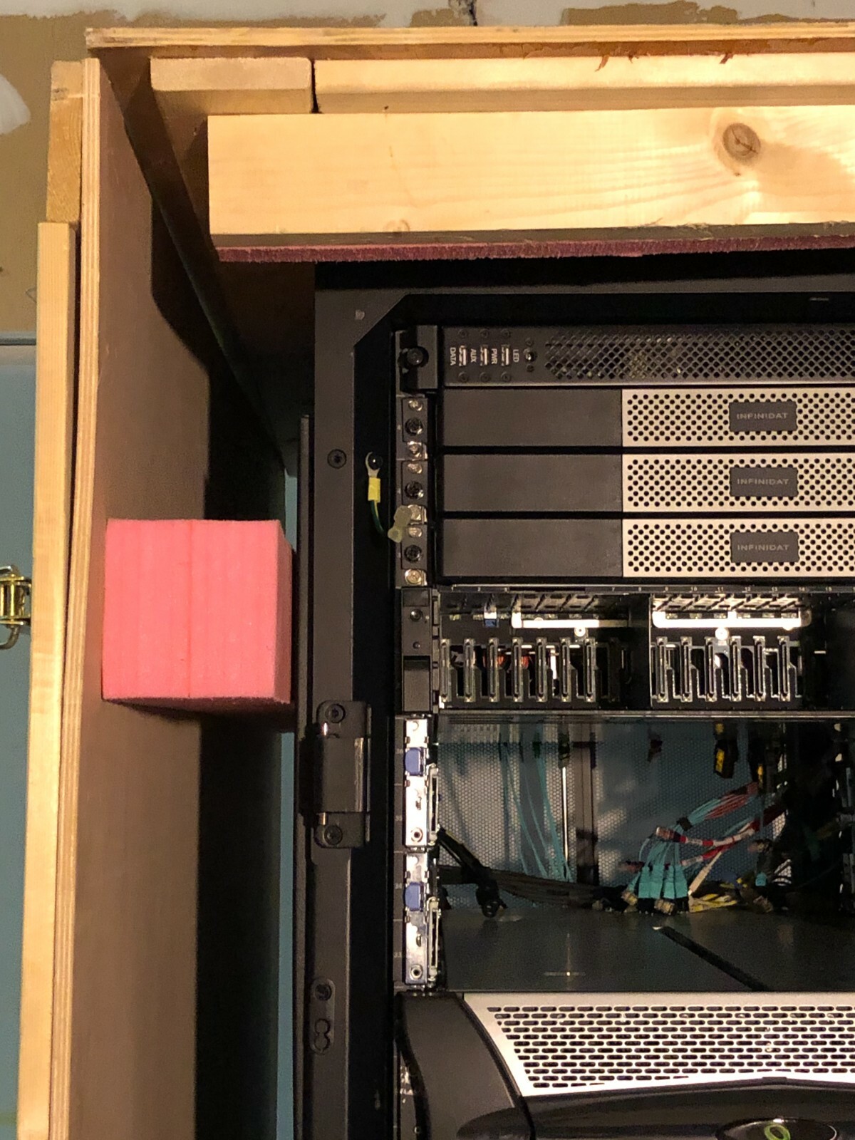 Server Rack Shipping Crate Best Fits APC AR3300 up to 42U 600mm x ...