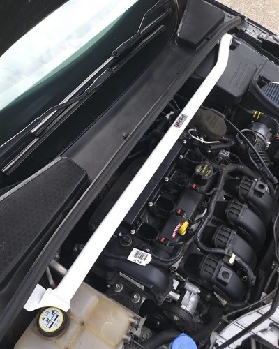 FOR FORD FOCUS MK3 V2 2014-2018 ULTRA RACING 2 POINT FRONT UPPER BAR ...