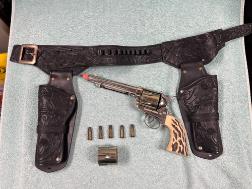 1950’s Mattel Shootin Shell 45 Big One 11” Revolver w/ Double Holster ...