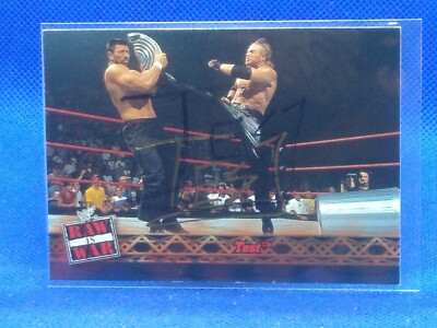 AUTOGRAPH TEST 2001 Fleer WWF RAW is WAR #18 | eBay