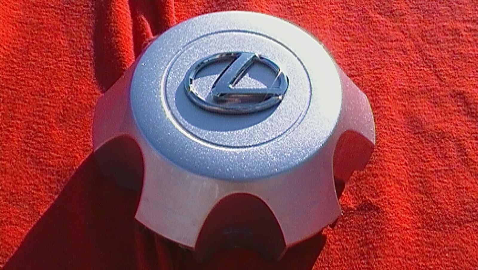 Fits 1996-1998 Lexus LX450 Silver Wheel Center Cap Hubcap | Front | OE ...