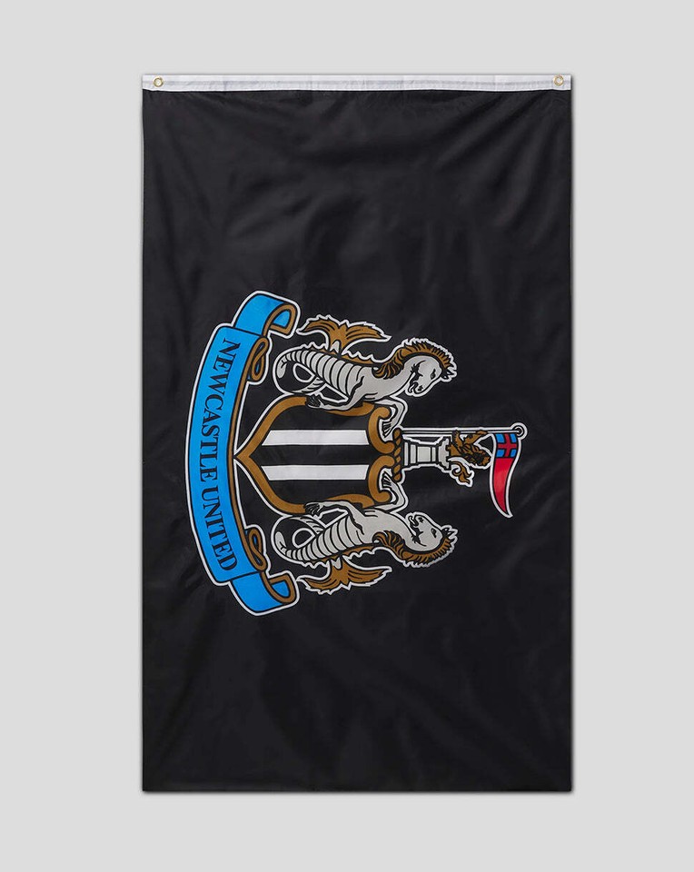 NEWCASTLE UNITED FC CORE CREST FLAG 150CM X 90CM - OFFICIAL FOOTBALL ...