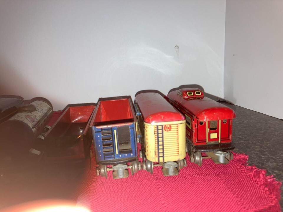 Marx O Scale Prewar 8 Wheeled Canadian Pacific Loco #3000 & 5 Freights ...