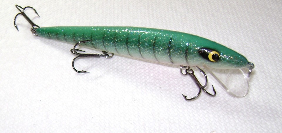 SMITHWICK SUSPENDING ROGUE LURE RATTLIN' ROGUE 4.5" GREAT COLOR GLITTER ...