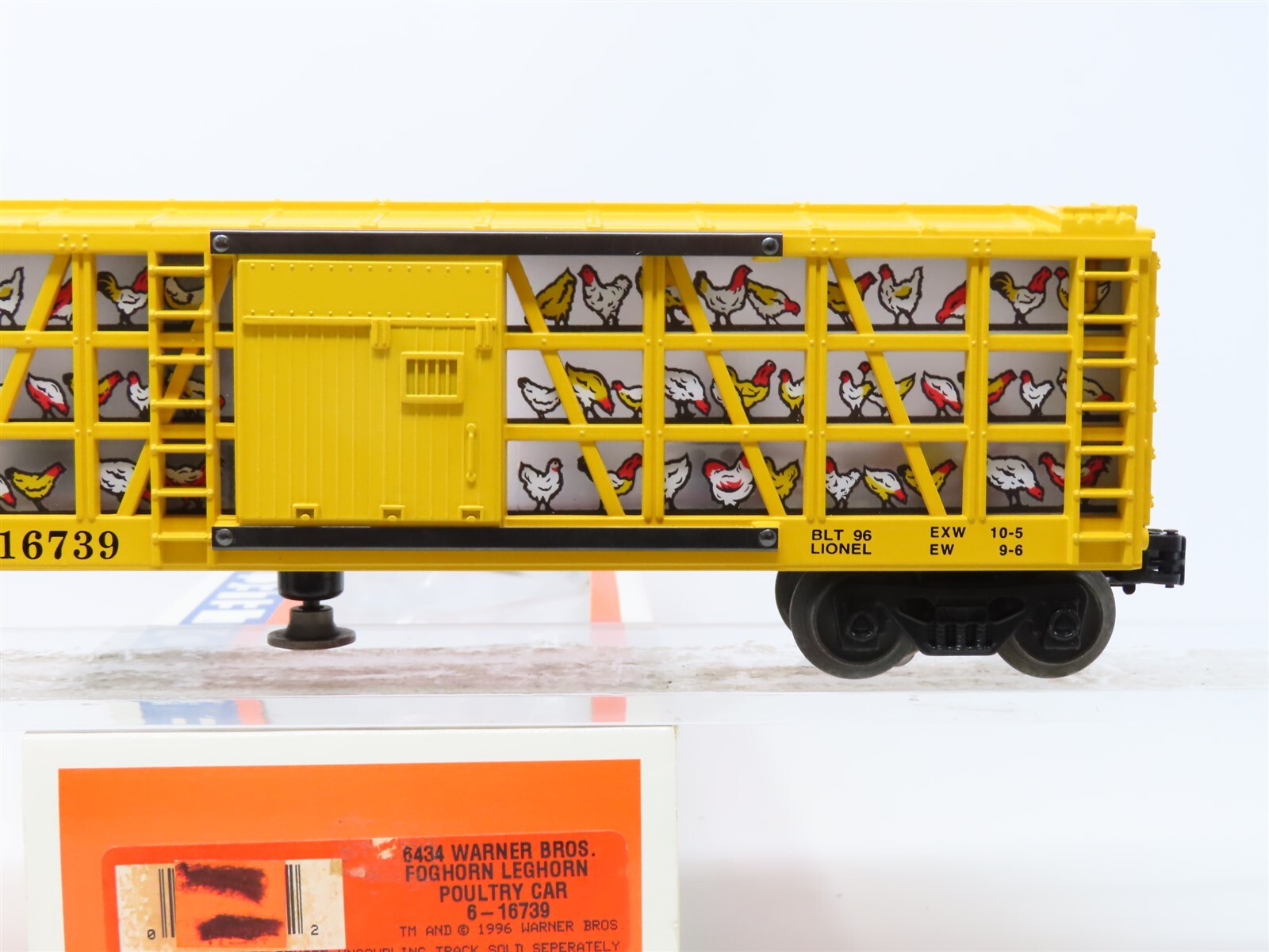 O Gauge 3-Rail Lionel 6-16739 Foghorn Leghorn 6434 Operating Poultry ...