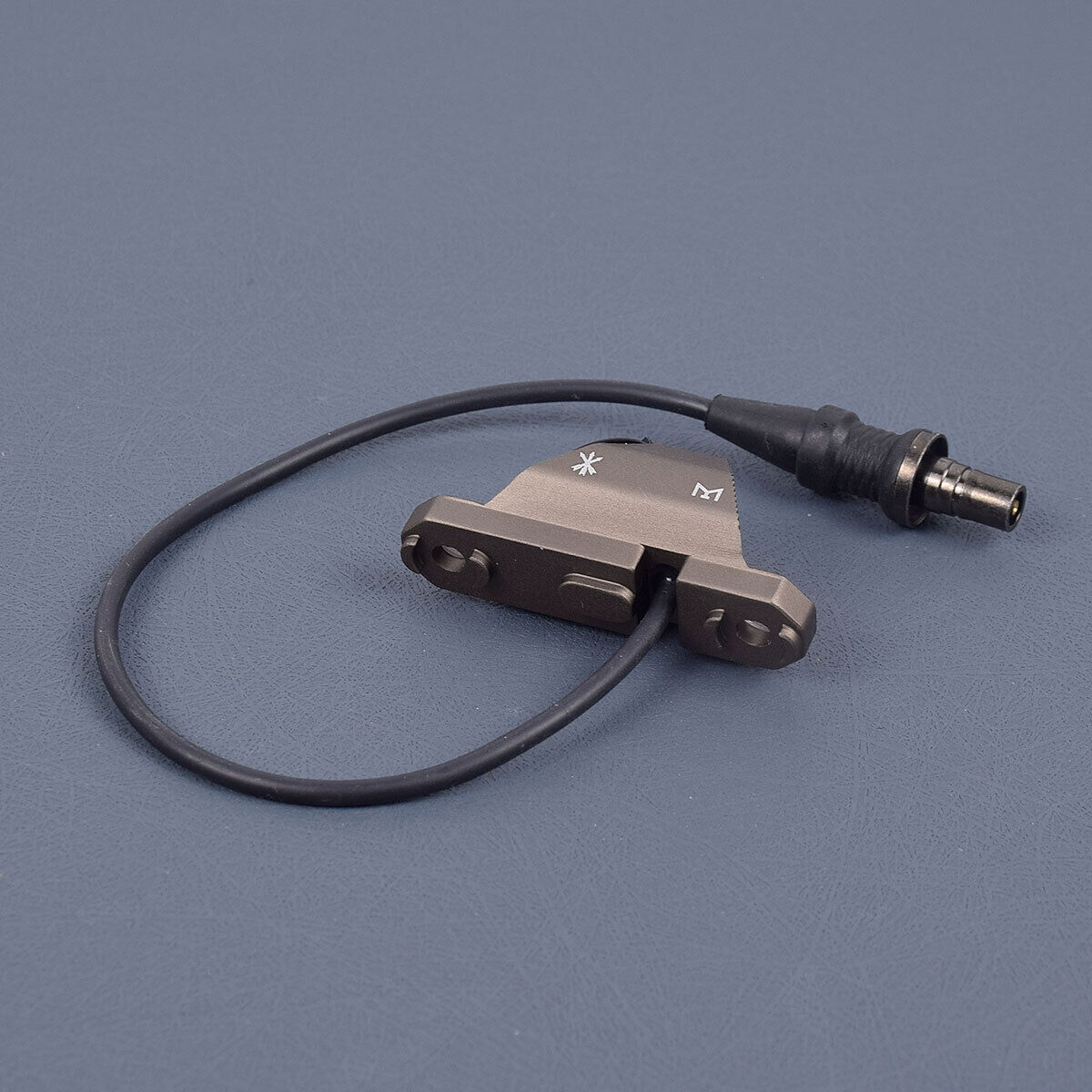 Hot Button Remote Switch Unity M-LOK Rail for Surefire M300 M600 Scout ...