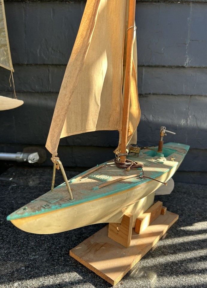 Vintage 1960s Eldon Yacht White/Blue Toy Sailboat with Yellow Cloth ...