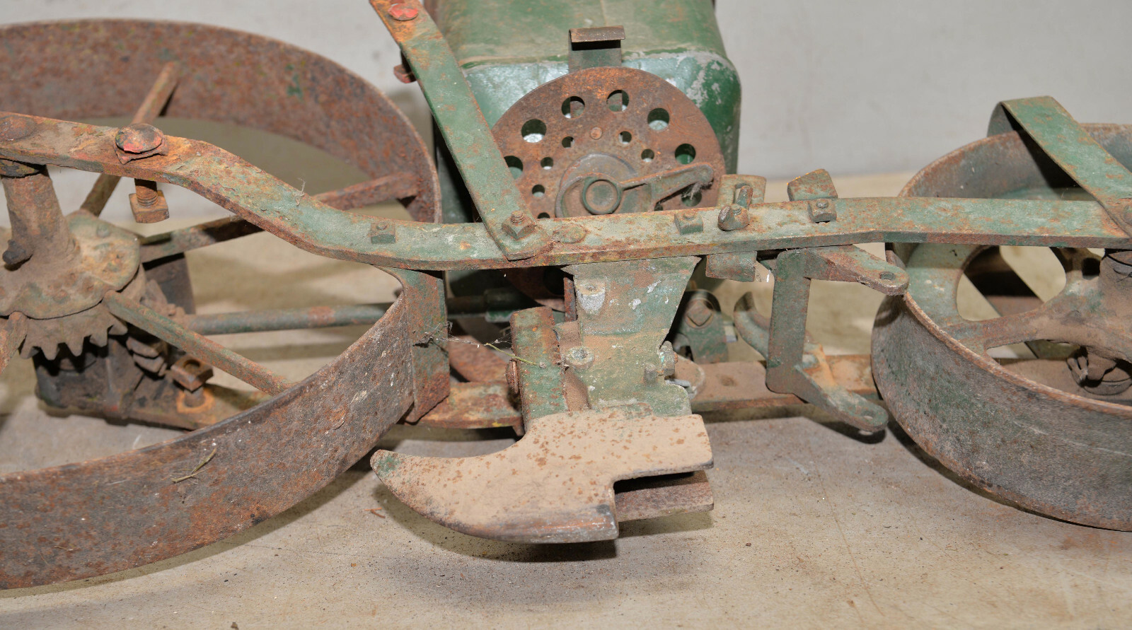 Planet Jr 300A collectible seeder garden planter vintage farm tool ...