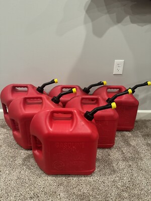 Dispensers & Accessories - Blitz 5 Gallon Gas Can