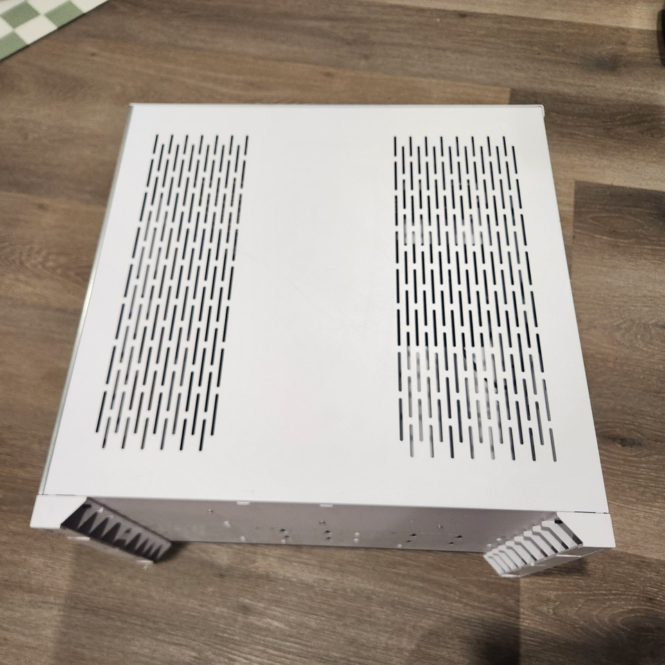 Lian Li O11 Dynamic Der Bauer White PC Computer Case - Used - Good ...