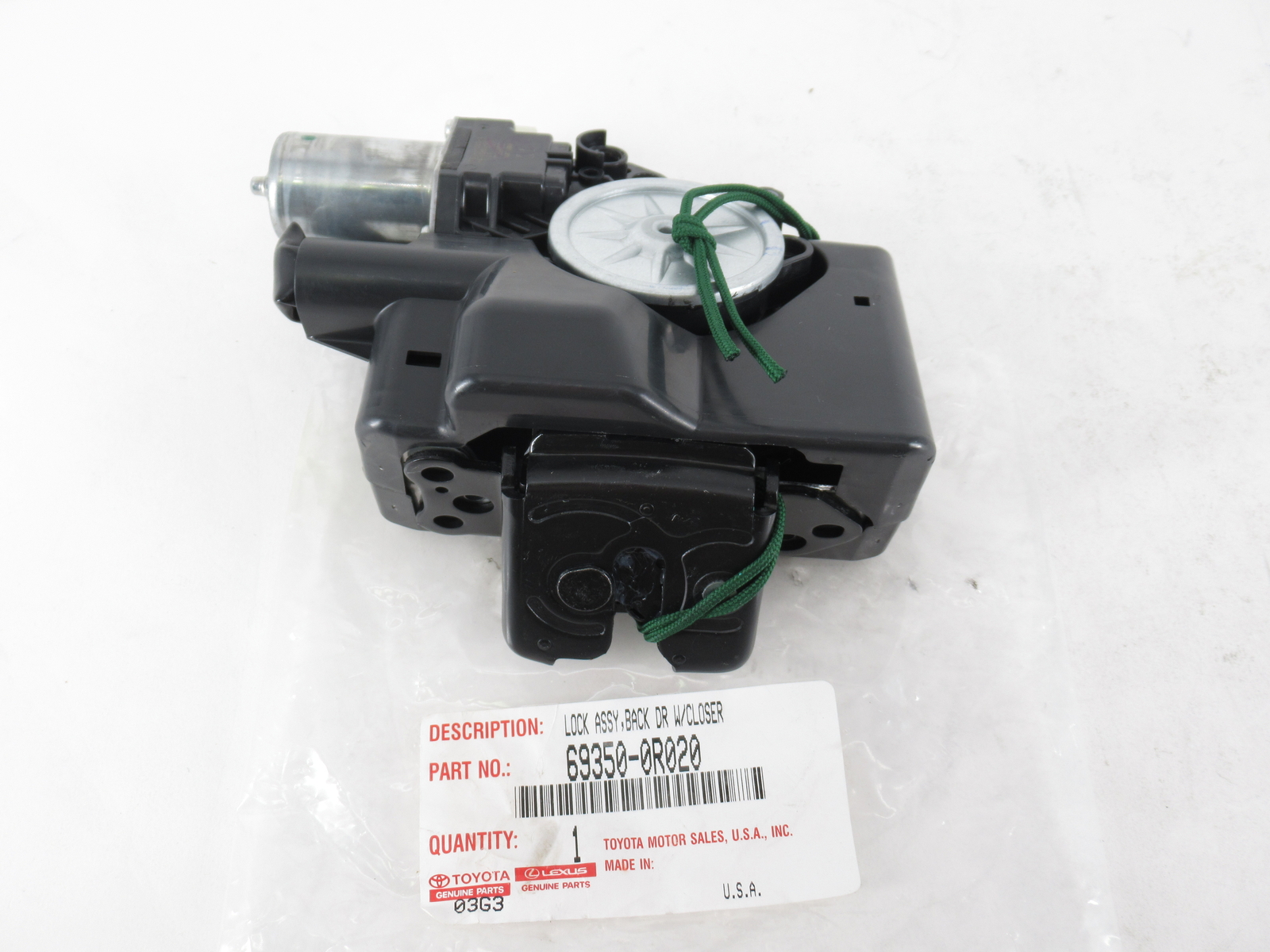 Genuine OEM Toyota 69350-0R020 Rear Liftgate Lock Latch Assy 2016-2018 ...