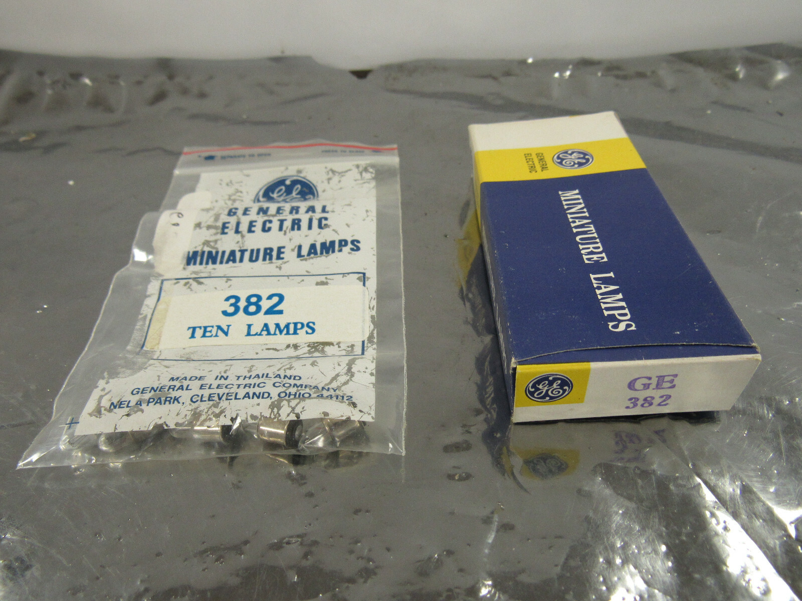 GENERAL ELECTRIC GE 382 3.0 WATTS MINIATURE BULB LAMP, T2-1/2 (BOX OF 6 ...