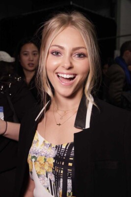 AnnaSophia Robb Happy Eyes And Open Mouth 8x10 Picture Celebrity Print ...