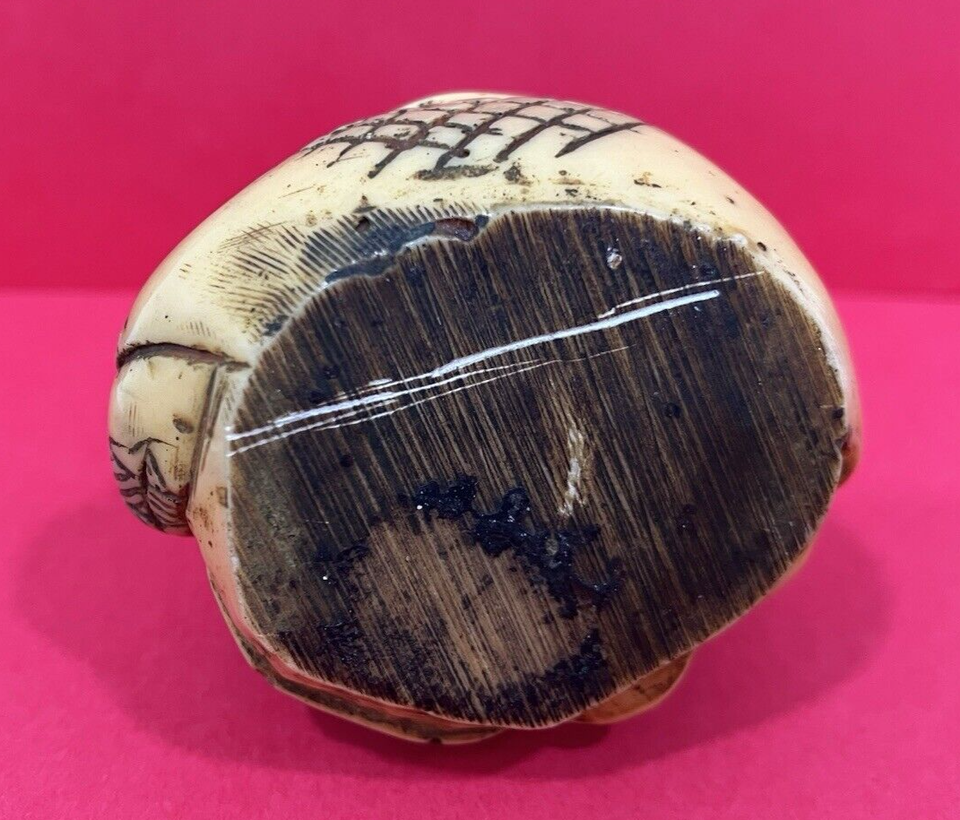 large OKIMONO figurine SEATED MAN PAINTING MASK carved resin ~ unsigned ...