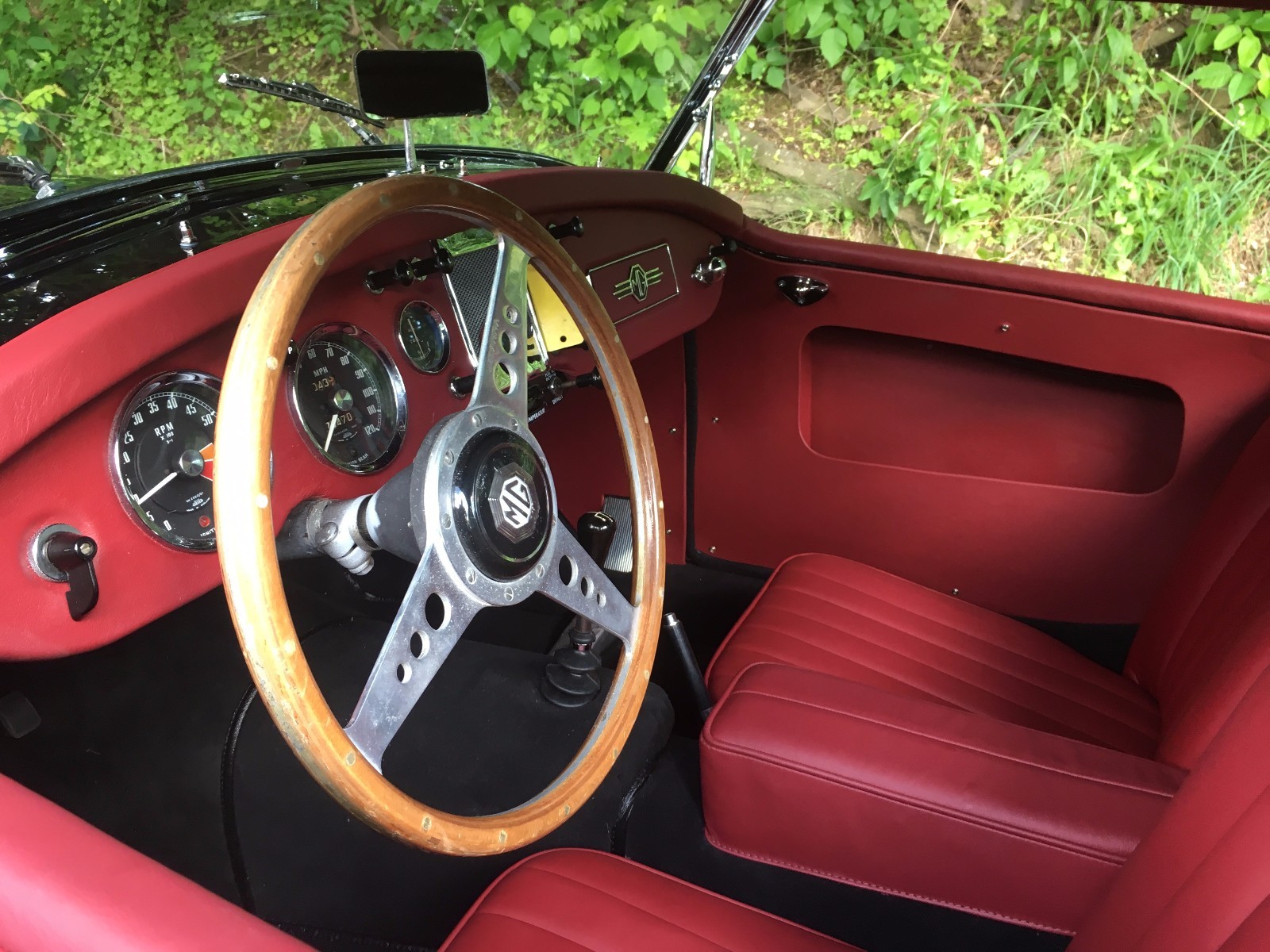 MGA 1500 1600 & Twin Cam Roadsters Leather interior kits Made to Order ...
