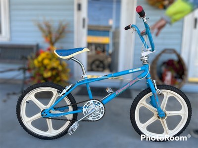 Vintage Bicycles - Mike Dominguez - Nelo's Cycles