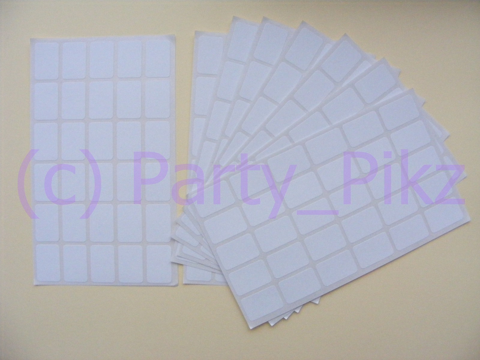 1000 Small White Sticky Label 19x12mm Price Stickers Retail Blank Self ...