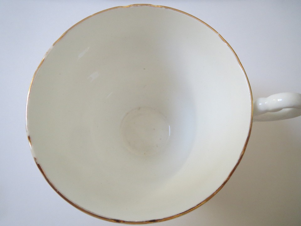 Royal Ascot English Bone China Teacup and Saucer - Dogwood Pattern ...