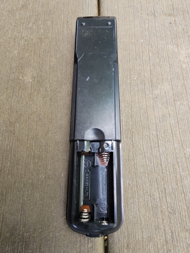 Sony RM-DC335 Remote For CDP-CE245 CDP-CE275 CDP-CE335 CDP-CE345 NO BAT ...