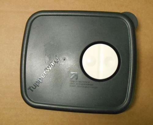 Tupperware 3386A Black Rock n Serve Vented Replacement Lid Only O70 | eBay