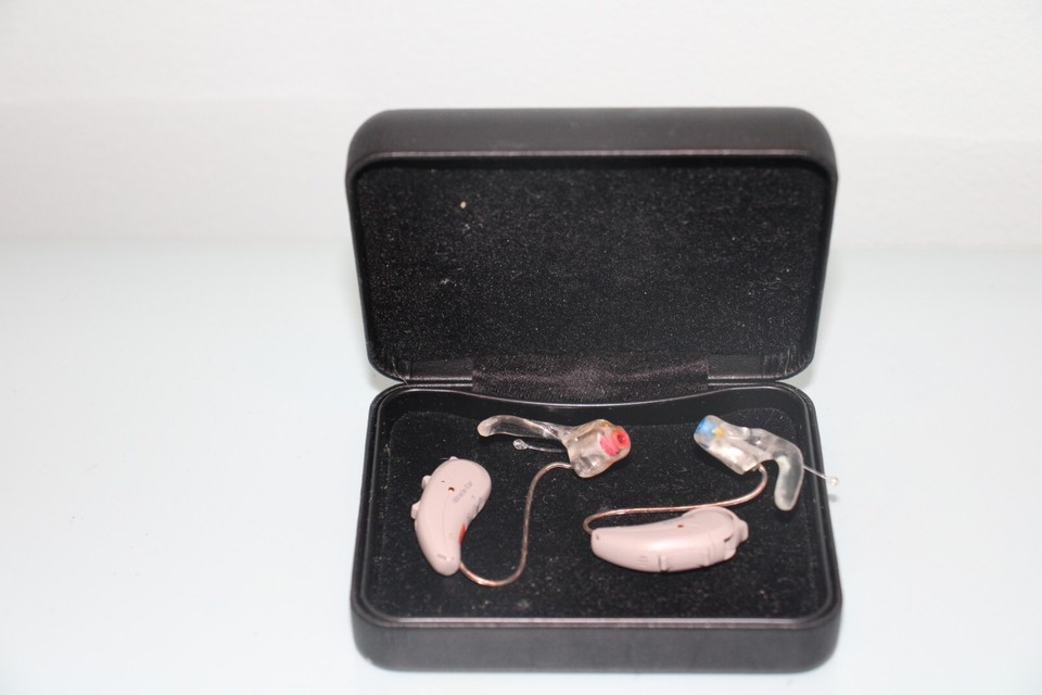 Miracle Ear ME 3400 RIC Hearing Aids GP 3400 PAIR w/CASE & NEW 8 ...
