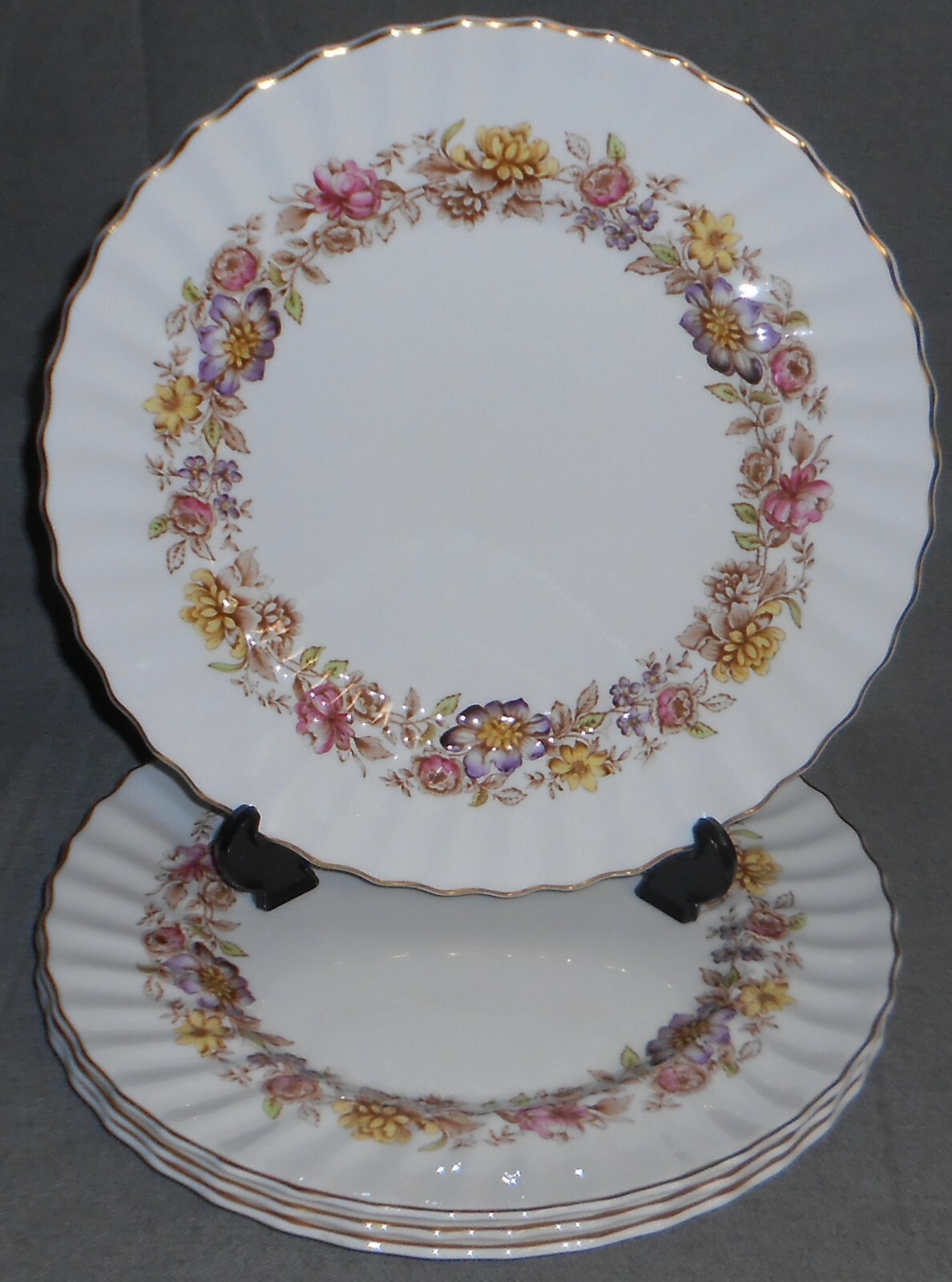 Set (4) ROYAL DOULTON Bone China MAYFAIR PATTERN Dinner Plates MADE IN ...