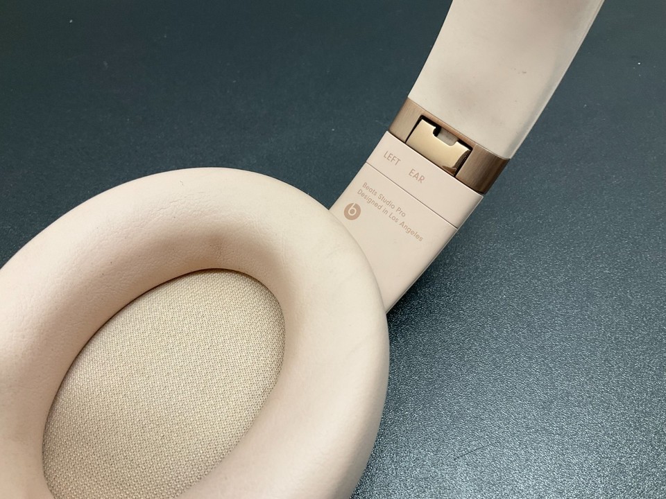 beats Studio Pro x Kim Kardashian Bluetooth Noise Cancelling Headphones ...