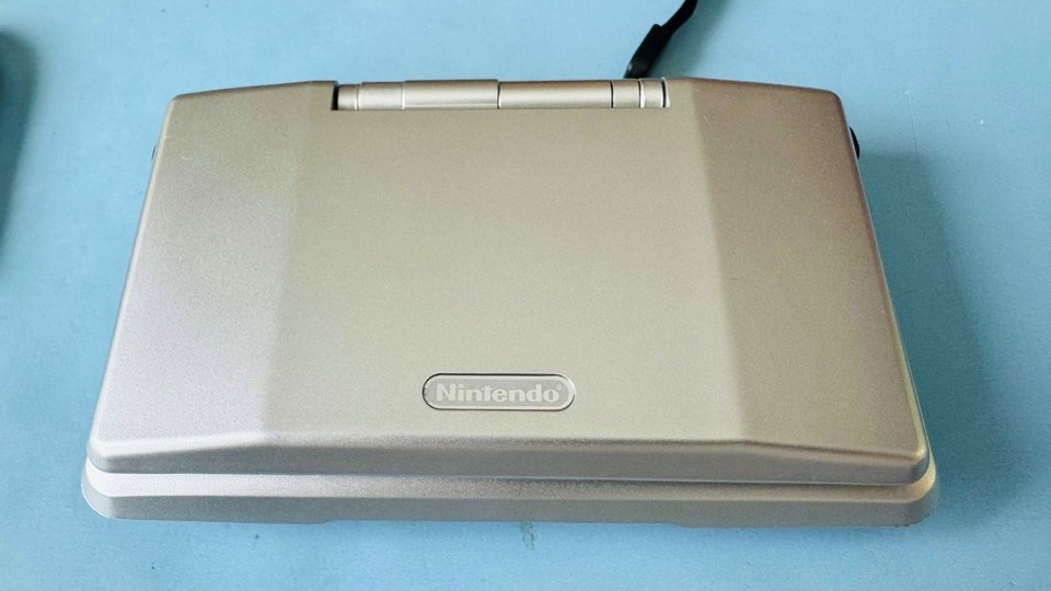 Nintendo DS Silver System w/Charger FREE Shipping! 45496716141| eBay
