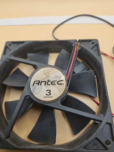 Antec 120mm Tricool Computer Case Cooling Fan with 3 Red LED / Fan ...
