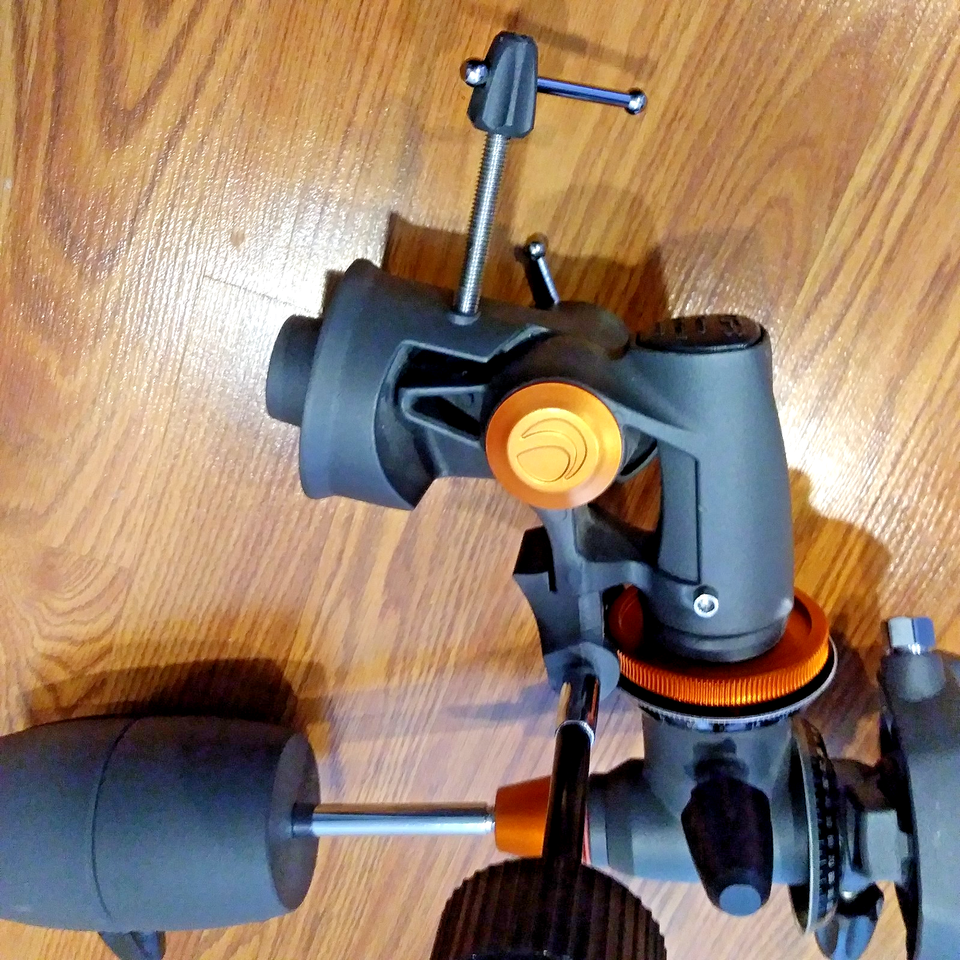 CELESTRON CG-3 German Equatorial Mount - AstroMaster 130EQ Reflector ...