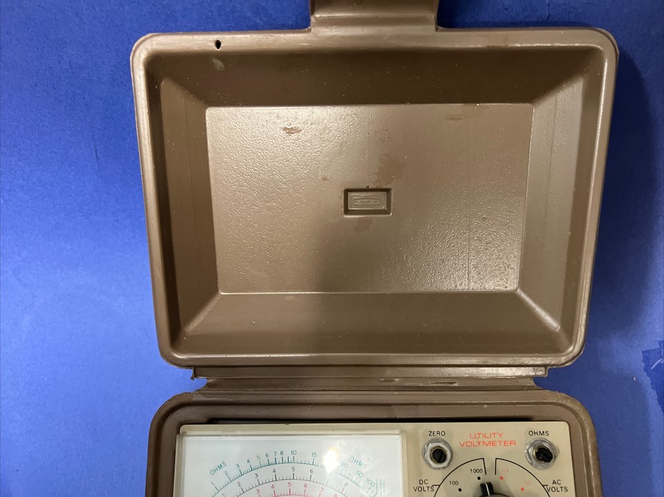 Heathkit Utility Solid State Voltmeter Model IM-17 in Hard Case ...