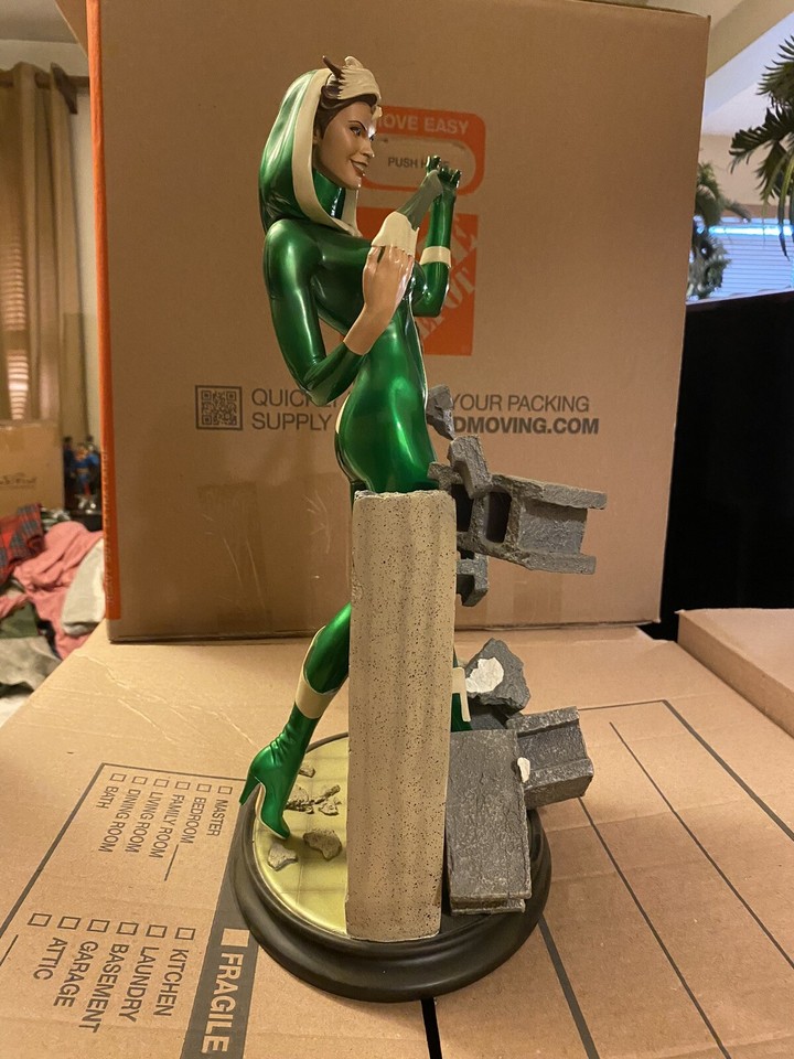 MARVEL COMICS SIDESHOW ROGUE EXCLUSIVE STATUE BY ADAM HUGHES UNCANNY X ...