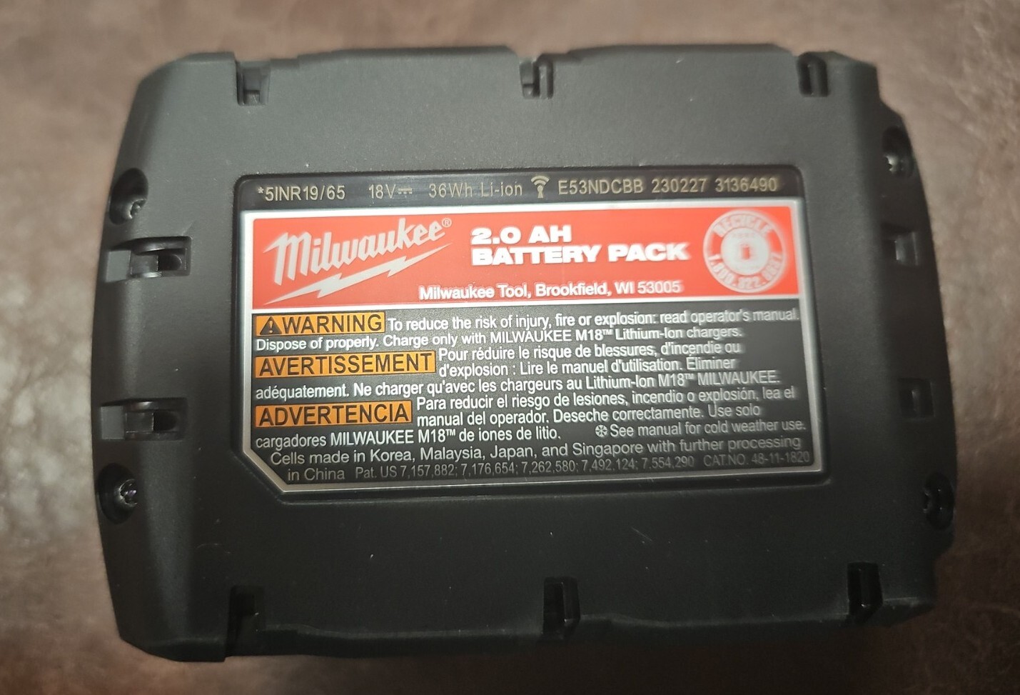 GENUINE Milwaukee M18 CP2.0 REDLITHIUM 2.0Ah Battery 48-11-1820 *NEW ...