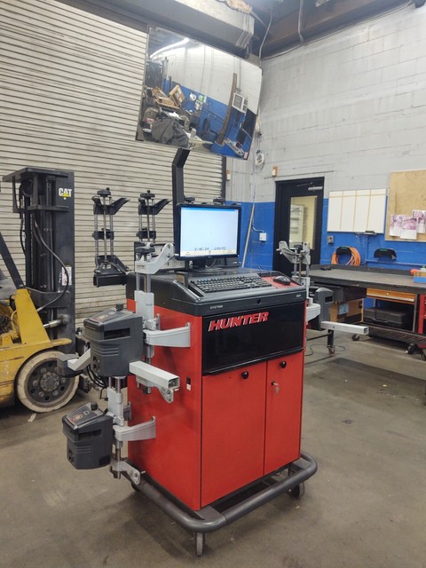 Hunter R811 Alignment Machine With 600 Sensors. for sale online | eBay
