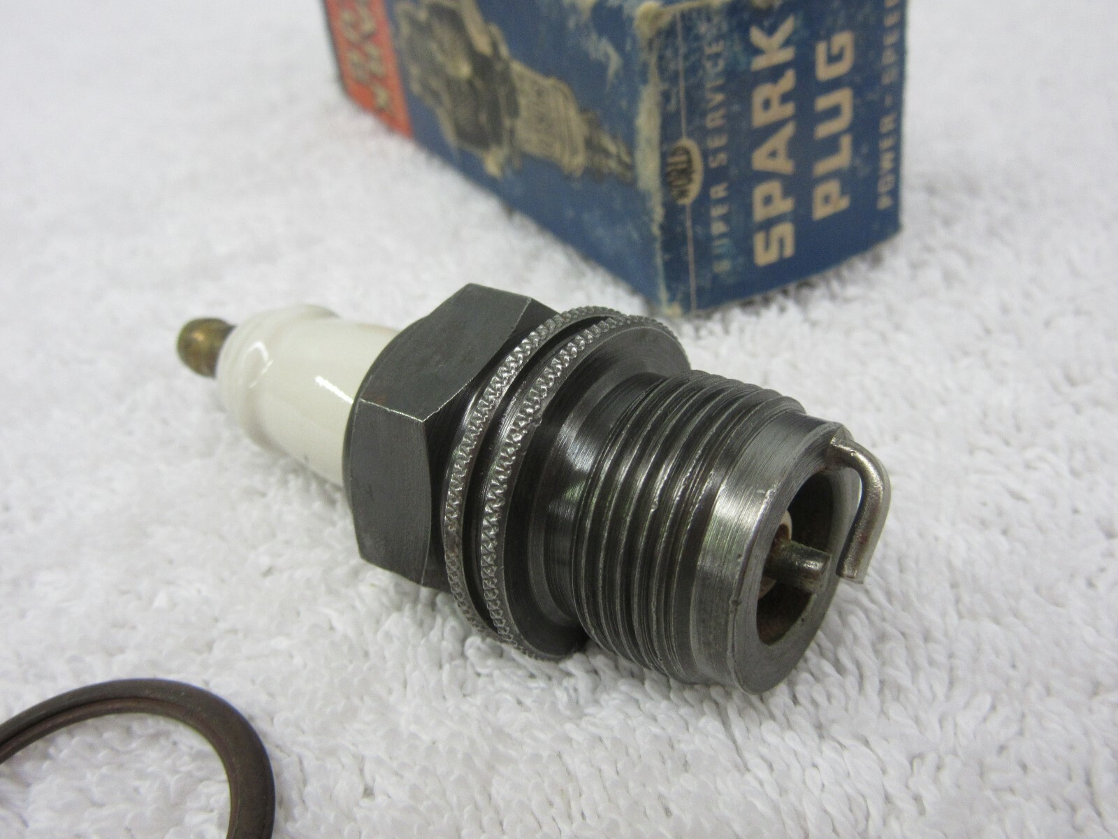 NEW IN BOX Vintage Antique World No. W2 Spark Plug 7/8" COLLECTIBLE | eBay