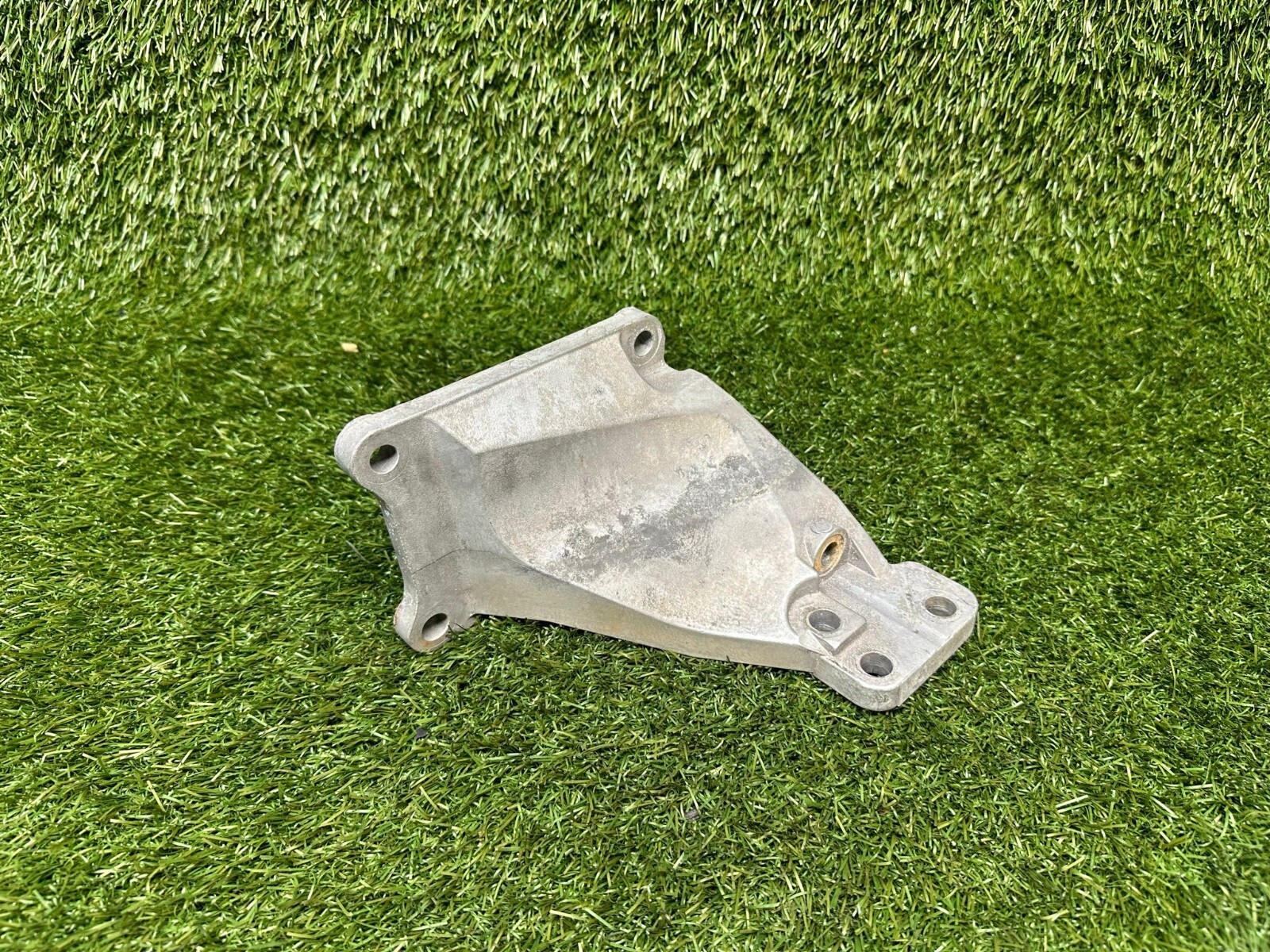 2011-2015 Nissan GT-R R35 Motor Mount Bracket 11232 JF00A OEM | eBay