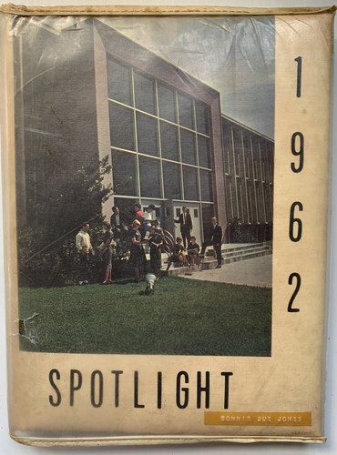 1962 ELIZABETH CITY HIGH SCHOOL YEARBOOK, THE SPOTLIGHT, ELIZABETH CITY ...