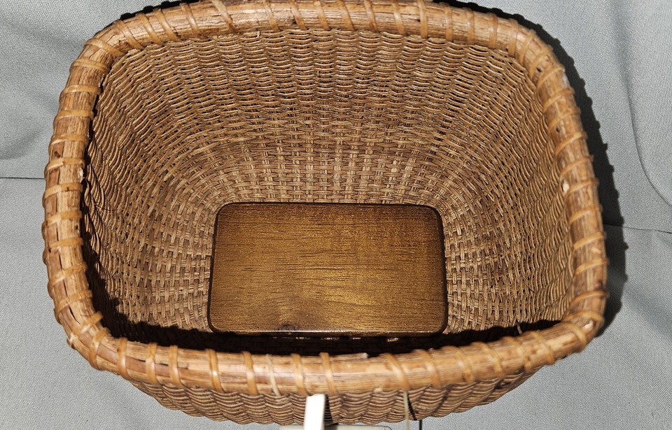 2004 FARNUM Nantucket Basket Purse w/David Goldsmith Faux Scrimshaw ...