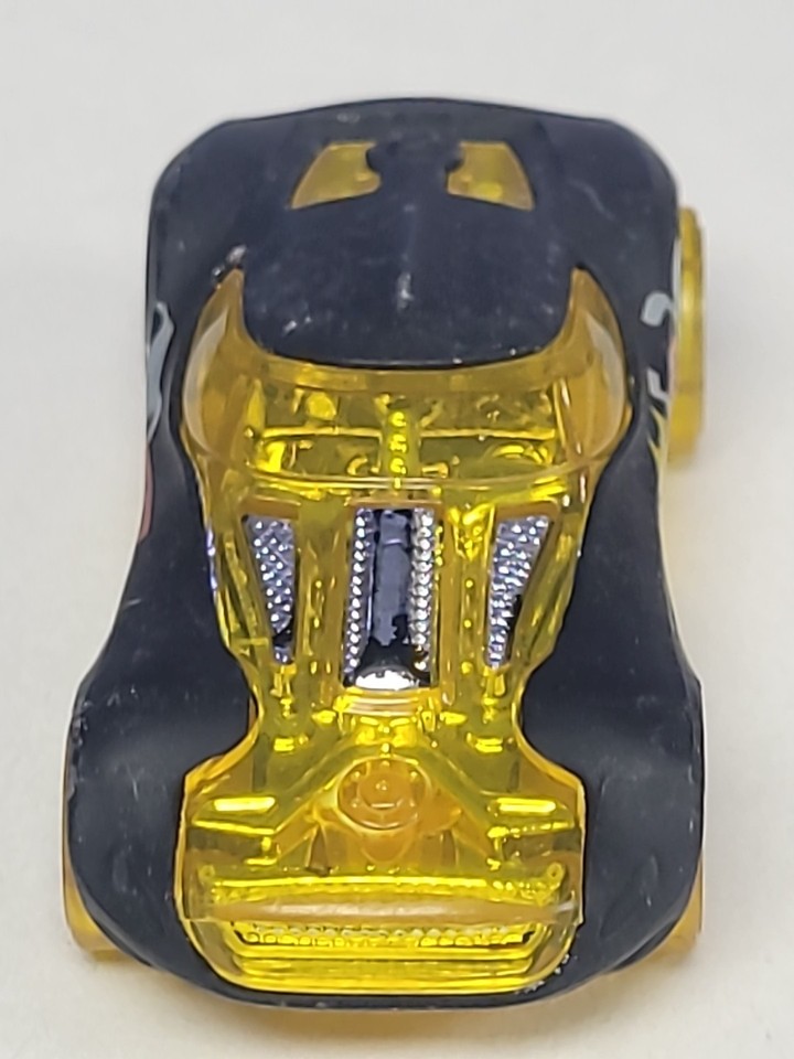 2014 HOT WHEELS HWTF HW40 #99 BLACK & YELLOW 1:64 DIECAST 2 7/8" CAR W ...
