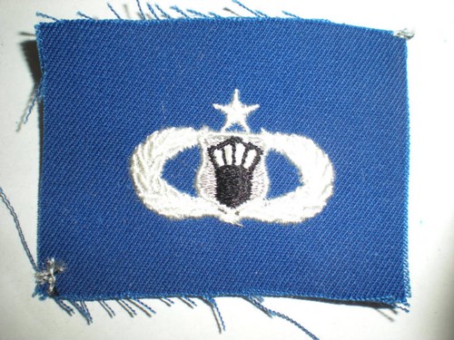 US AIR FORCE AIR TRAFFIC CONTROL 7 LEVEL BADGE - ON BLUE TWILL | eBay