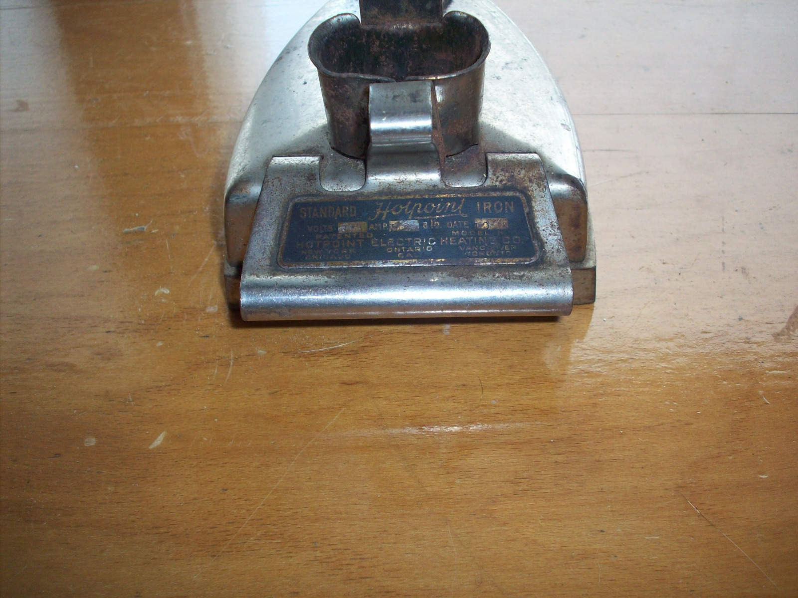 Vintage Edison Electric Hotpoint Heavy Clothes Iron with Wood Handle | eBay