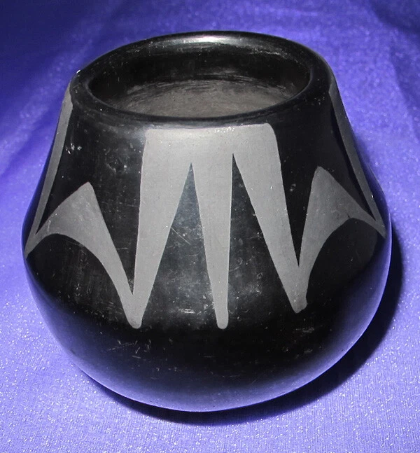 Maria Martinez Pottery Black On Black