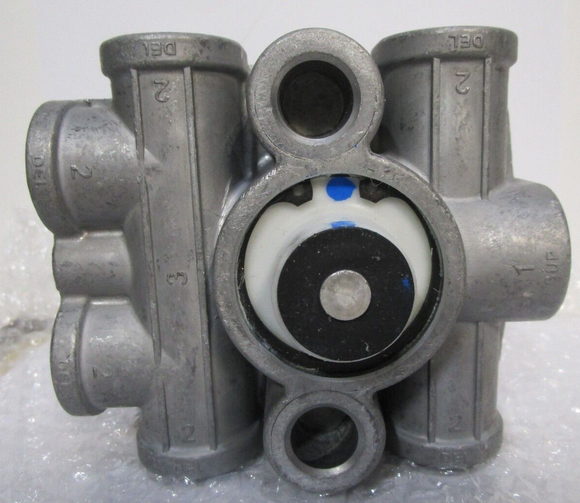 BENDIX ATR-6 BRAKE RELAY TRACTION VALVE # K070684 | eBay